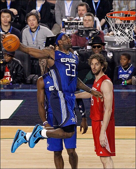 2009-10 LeBron James - MVPx2 Photo Gallery | NBA.com
