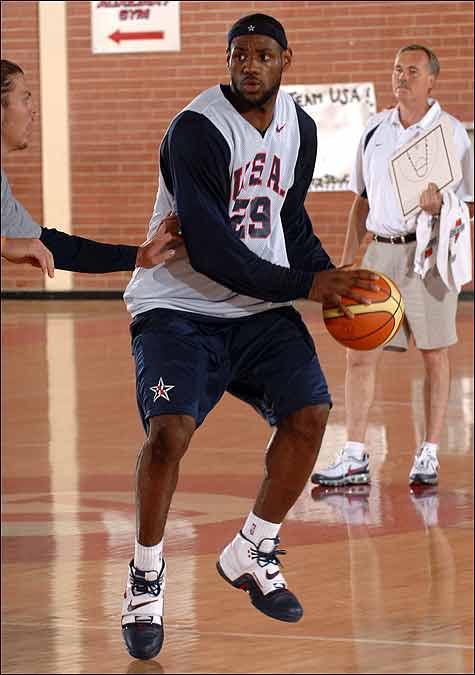 Cavaliers: LeBron at Team USA Training Camp Photo Gallery | NBA.com