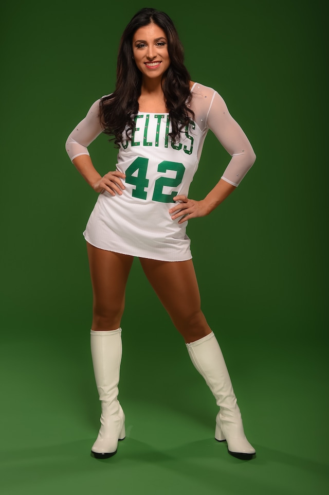 Gabrielle – 2016-17 Celtics Dancer Photo Gallery | NBA.com