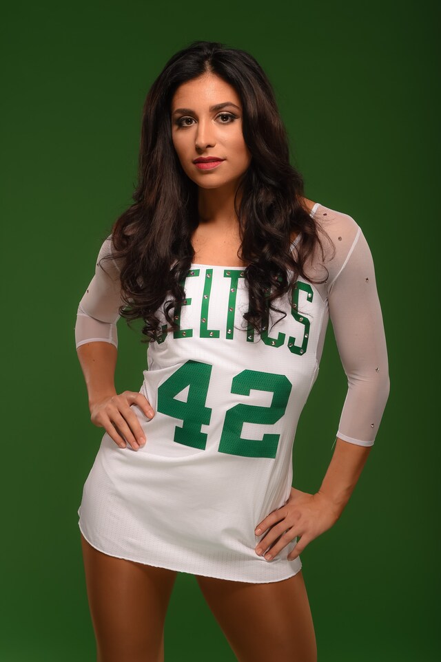 Gabrielle – 2016-17 Celtics Dancer Photo Gallery | NBA.com