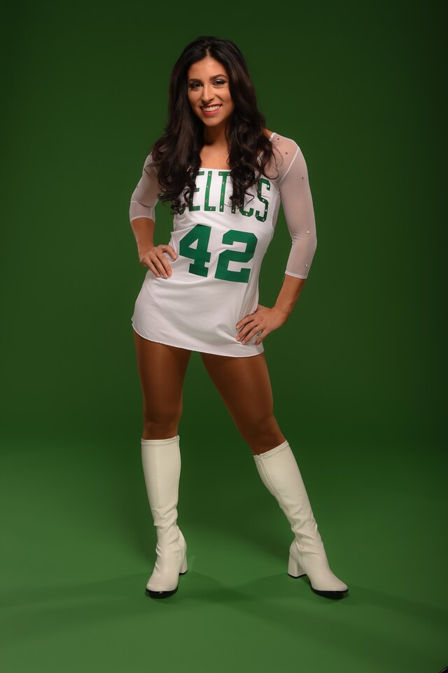 Gabrielle – 2016-17 Celtics Dancer Photo Gallery | NBA.com