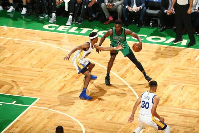 Photos: Warriors vs. Celtics - Nov. 18, 2016 Photo Gallery | NBA.com