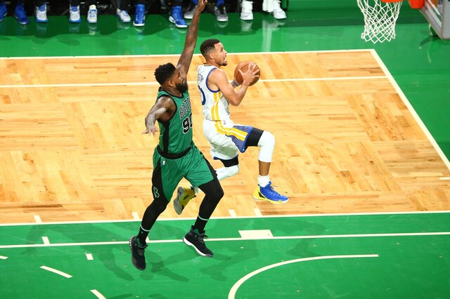 Photos: Warriors vs. Celtics - Nov. 18, 2016 Photo Gallery | NBA.com