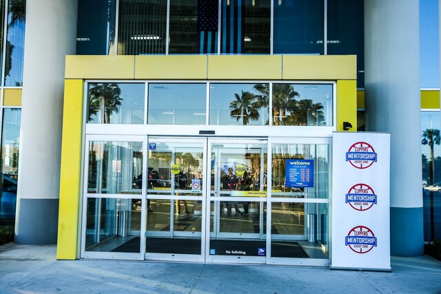 CarMax- Buena Park Photo Gallery | NBA.com