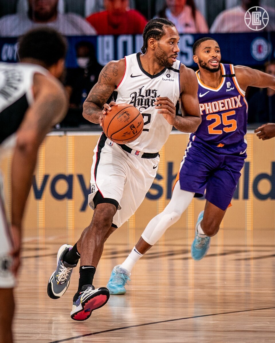Gallery | Clippers vs. Suns (08.04.20) Photo Gallery | NBA.com