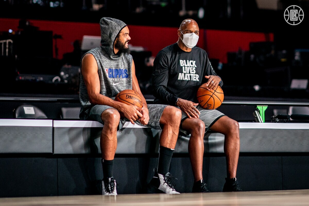 Gallery | Clippers vs. Suns (08.04.20) Photo Gallery | NBA.com