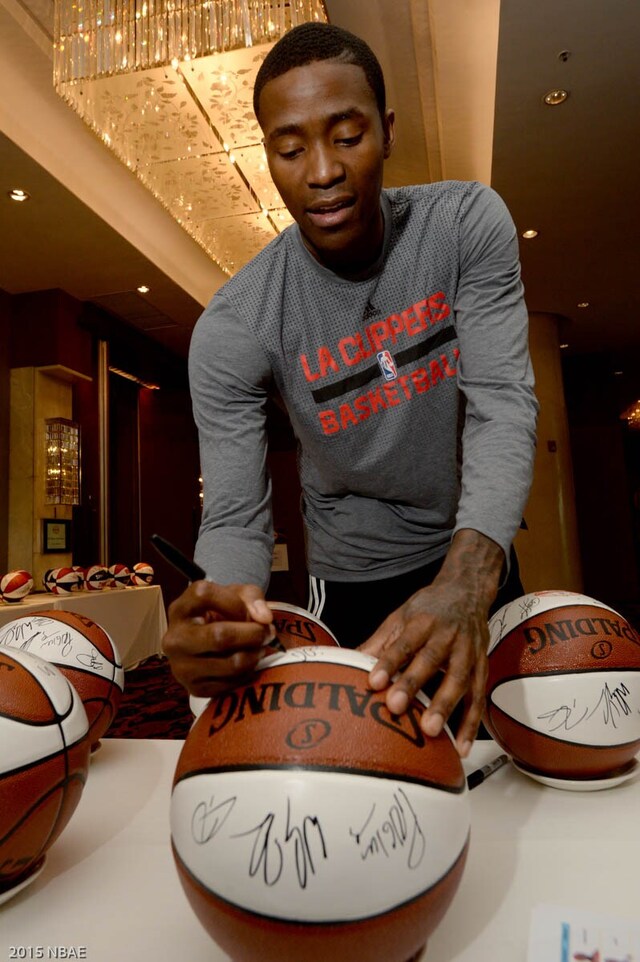 Photos: Day 3 in Shenzhen Photo Gallery | NBA.com