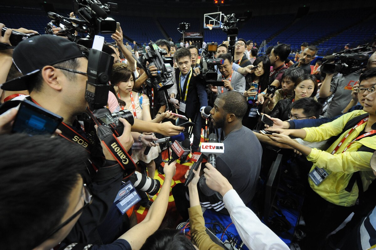 Photos: Shanghai Fan Appreciation Day | 10/13/15 Photo Gallery | NBA.com