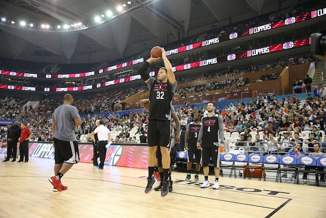 Photos: Shanghai Fan Appreciation Day | 10/13/15 Photo Gallery | NBA.com
