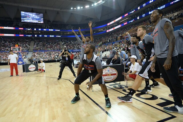 Photos: Shanghai Fan Appreciation Day | 10/13/15 Photo Gallery | NBA.com