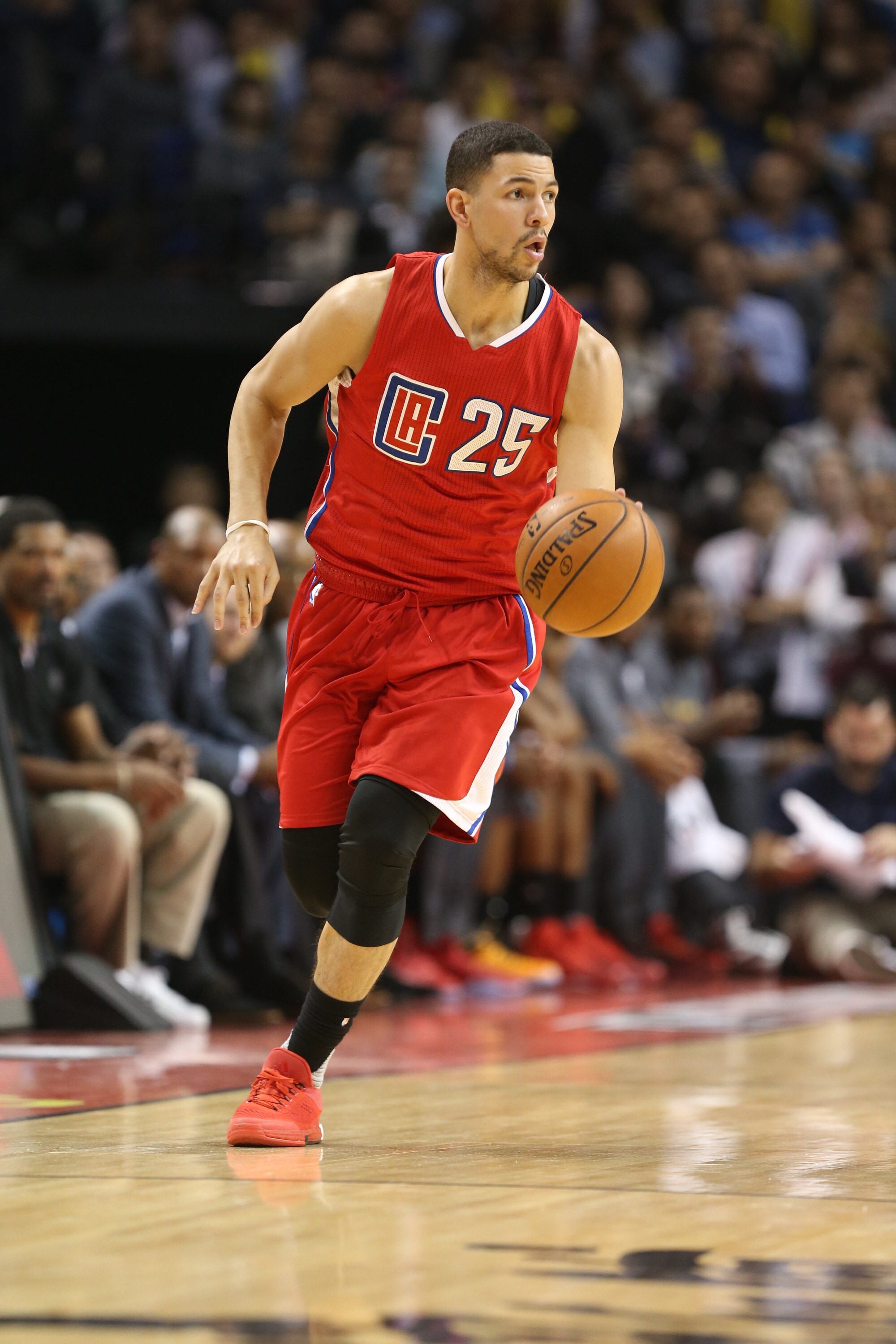 Photos: Clippers vs. Hornets from Shanghai, China - 10/14/15 Photo ...