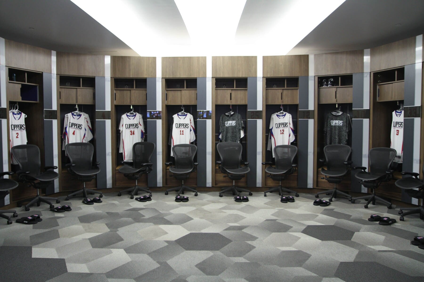 Photos: Clippers Unveil New Locker Room - 10/06/16 | LA Clippers