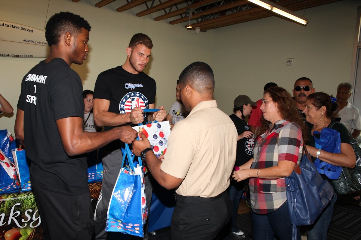 Photos: Teamwork at the Table - 11/14/14 Photo Gallery | NBA.com