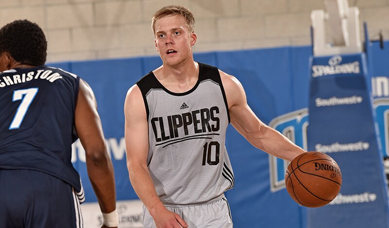 Fractured Finger Ends Wolters’ Strong Summer League | LA Clippers