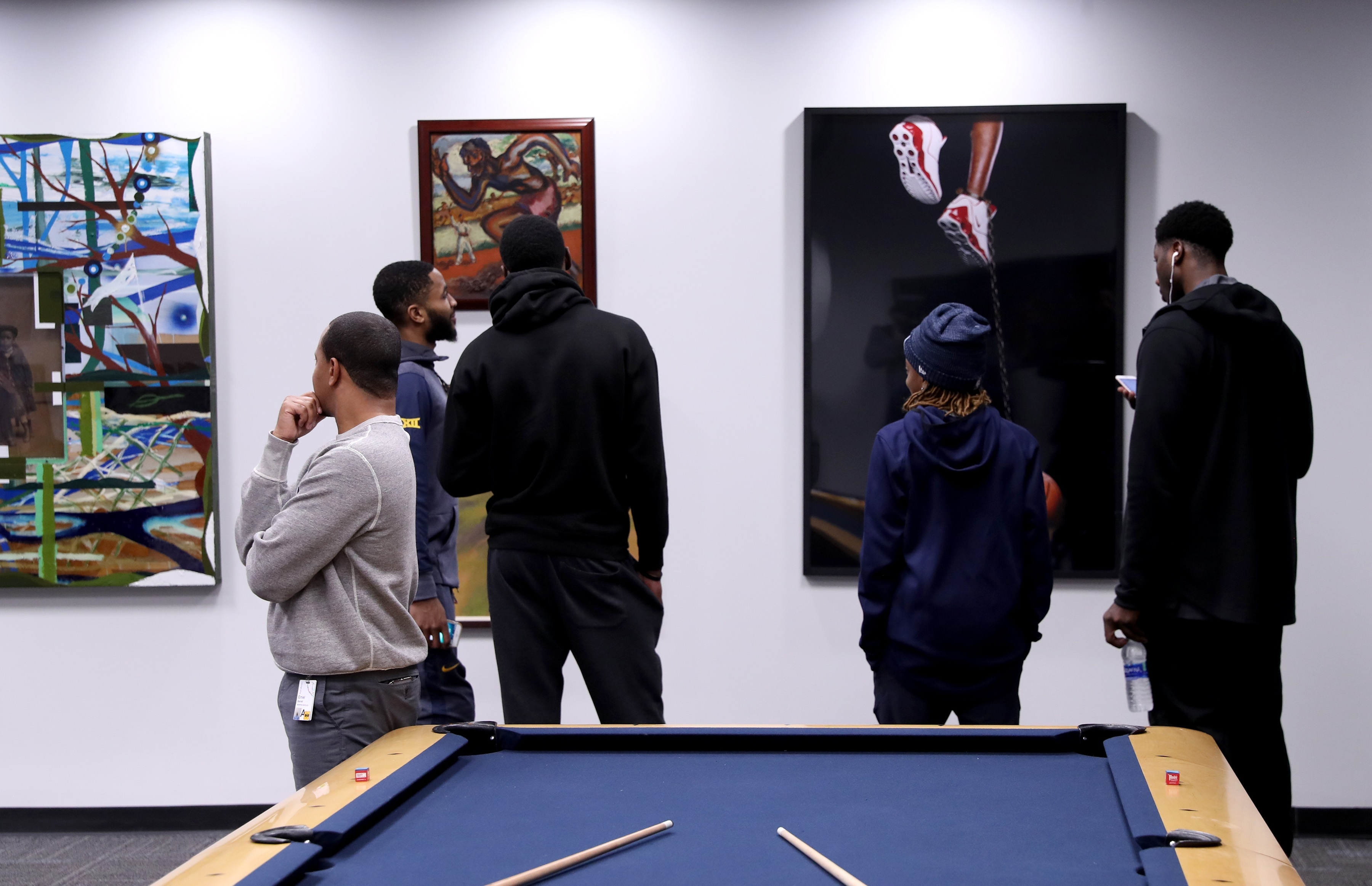 Elliot Perry showcases African-American art in Grizzlies players lounge ...