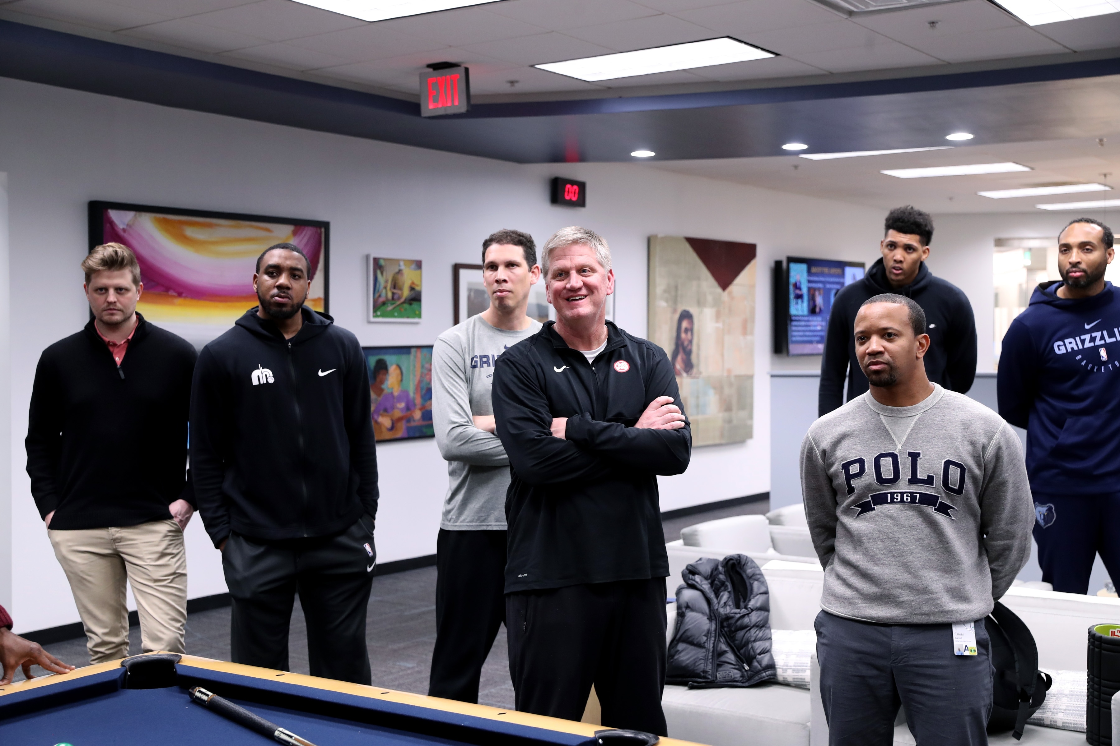 Elliot Perry showcases African-American art in Grizzlies players lounge ...