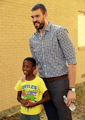 Gasol & Fizdale Greenleaf Learning Farms photos Photo Gallery | NBA.com