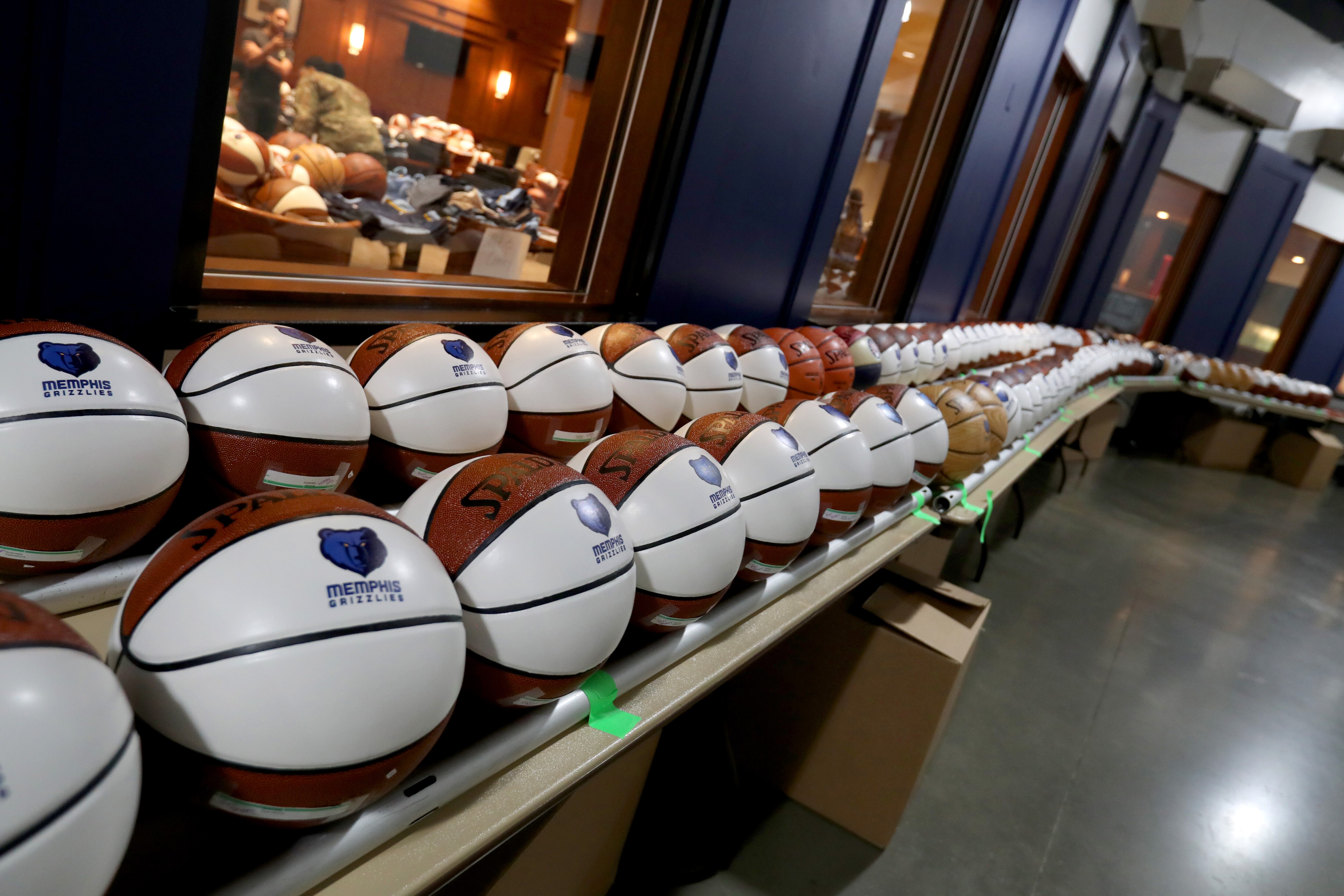 Team signing day 2018 photos Photo Gallery | NBA.com