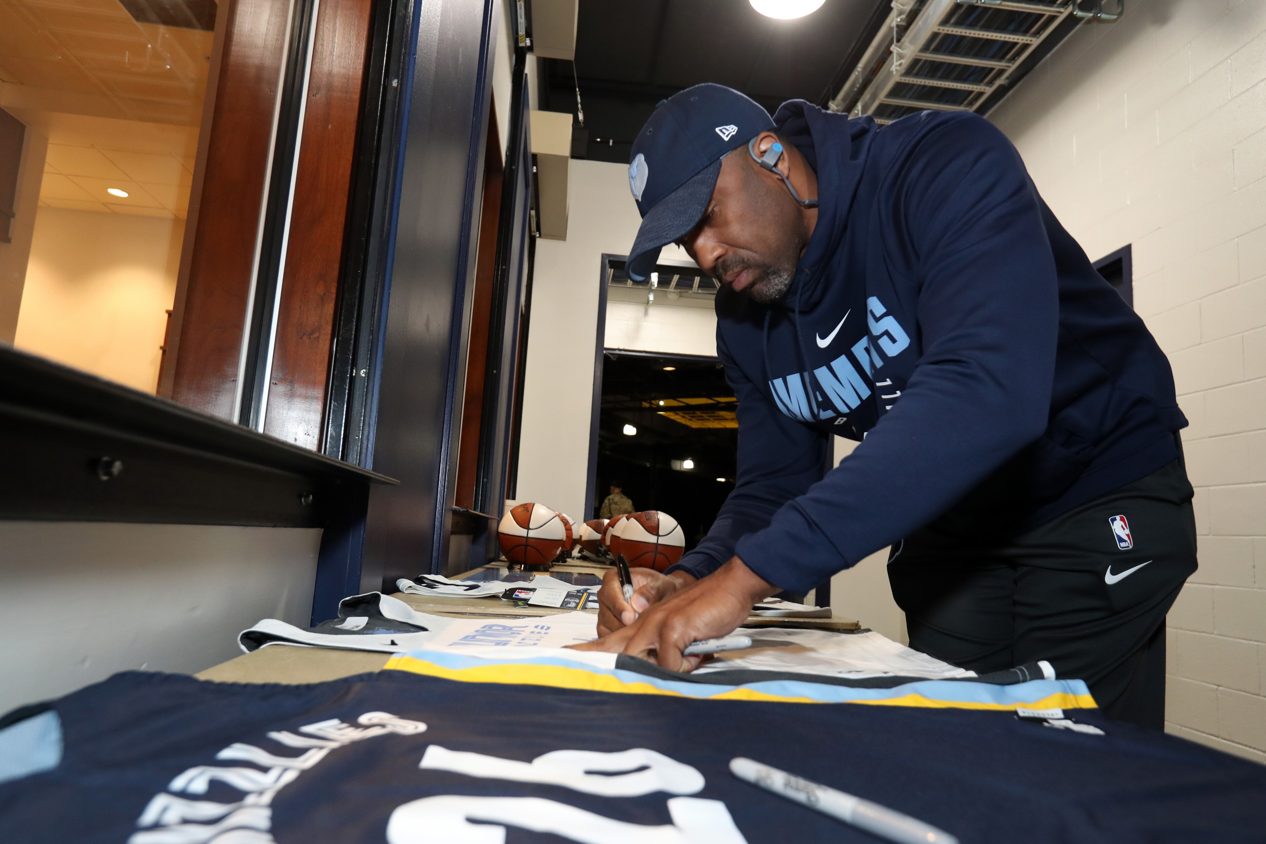 Team signing day 2018 photos Photo Gallery | NBA.com