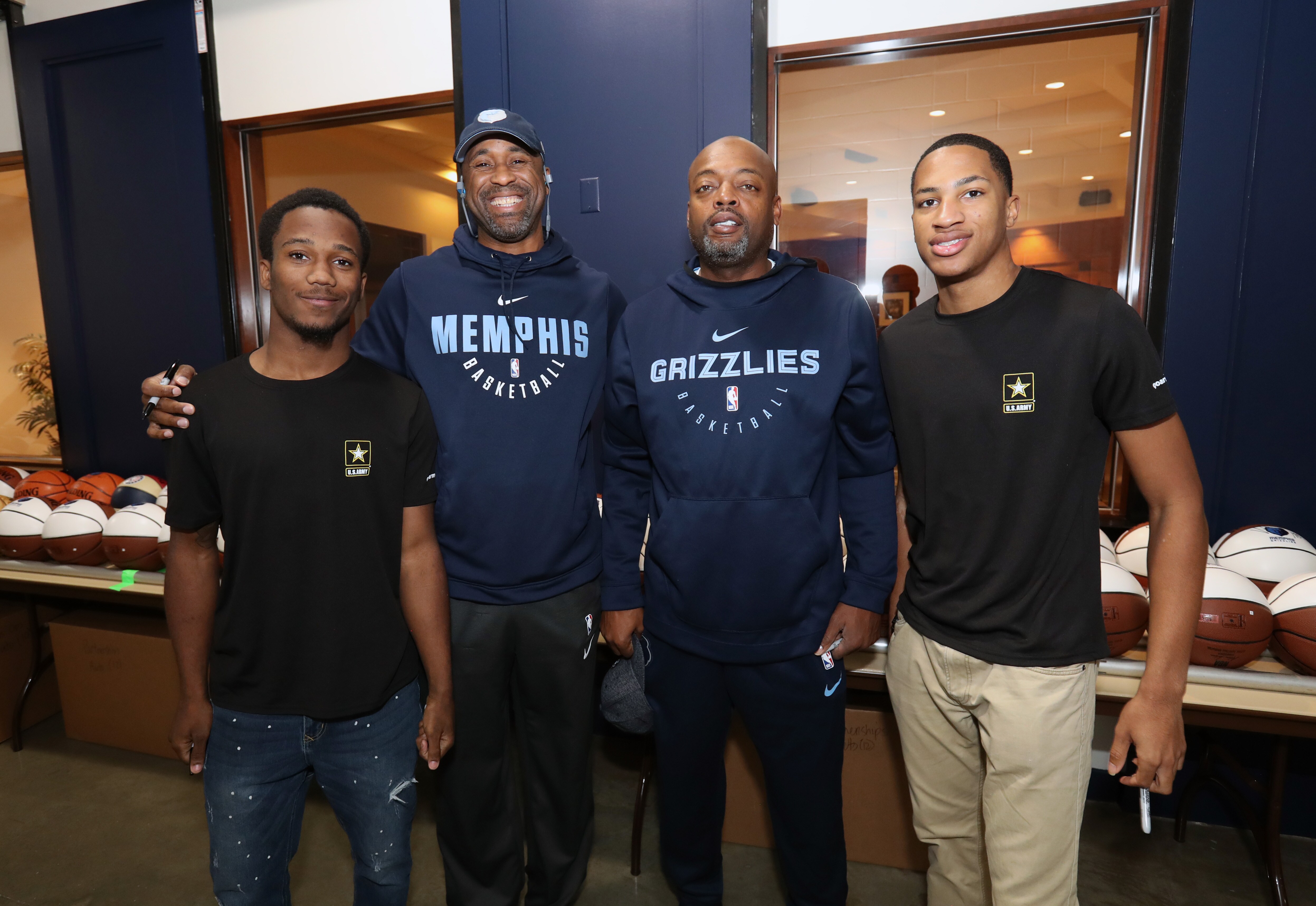 Team signing day 2018 photos Photo Gallery | NBA.com