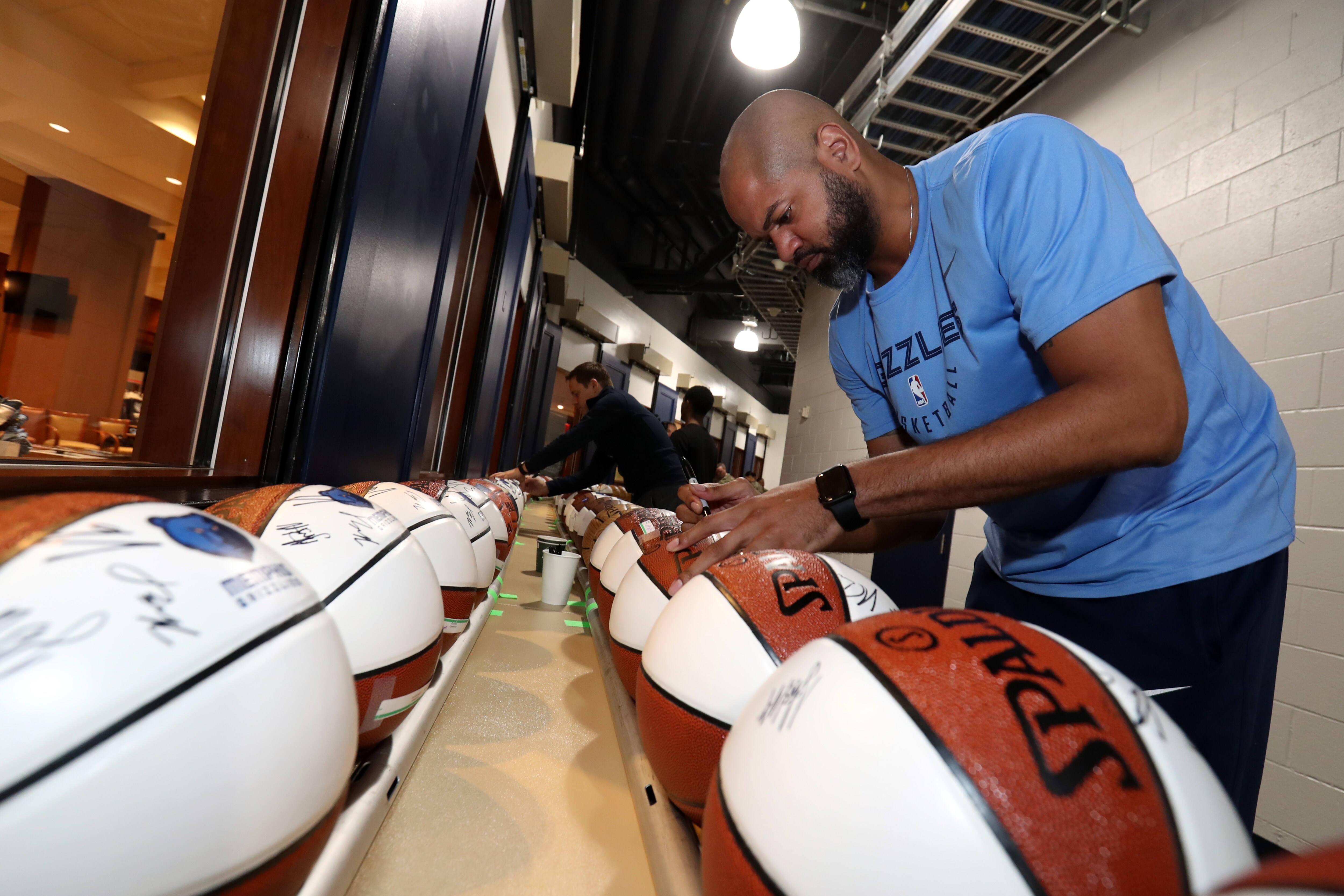Team signing day 2018 photos Photo Gallery | NBA.com