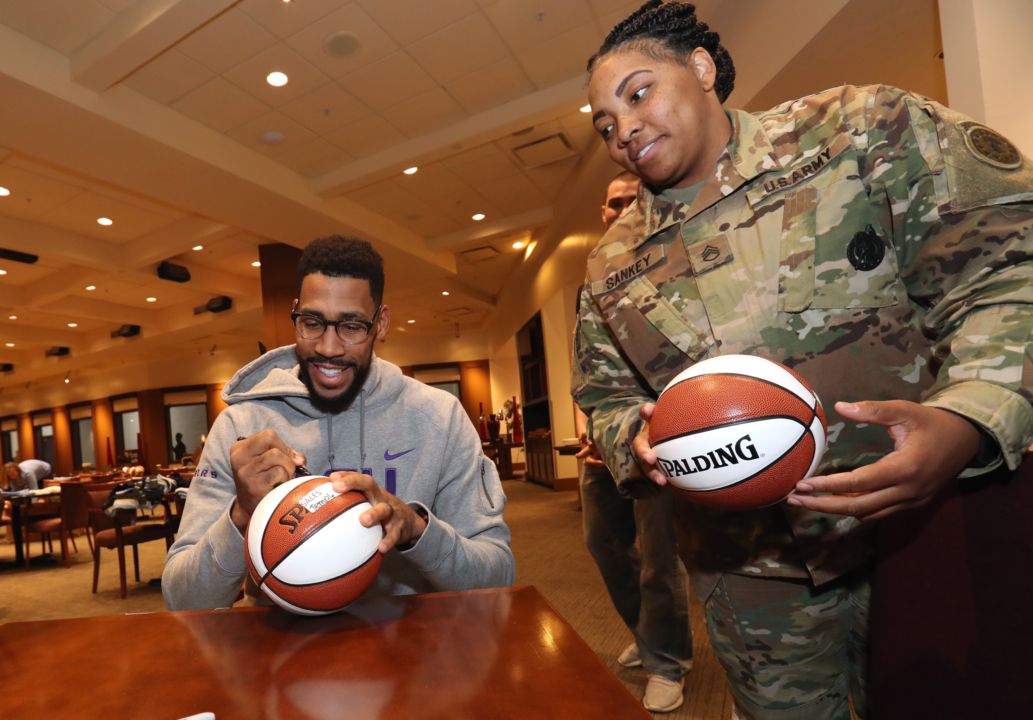 Team signing day 2018 photos Photo Gallery | NBA.com
