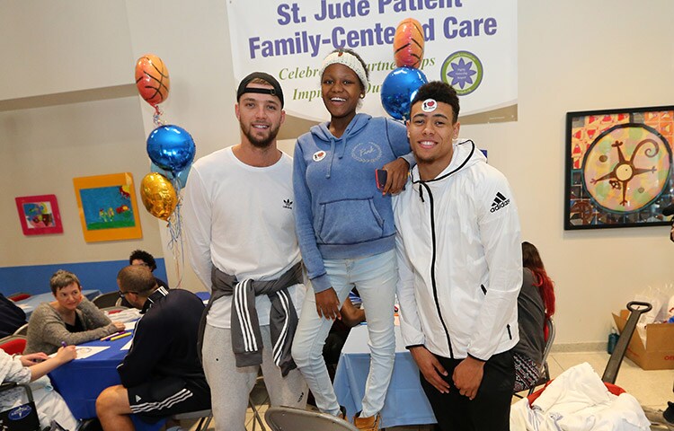 Grizzlies 3rd Annual Welcome to Memphis Bus Tour | Memphis Grizzlies