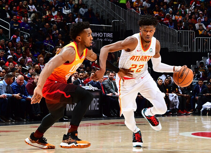 Hawks Put Up a Fight, Fall to Jazz at Home Photo Gallery | NBA.com