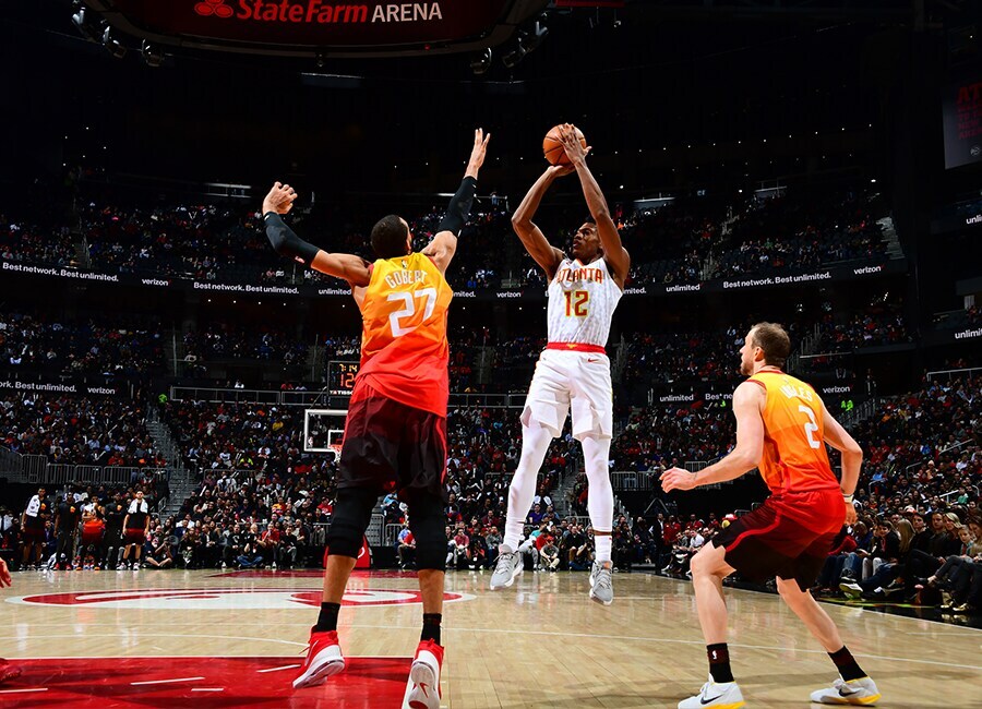 Hawks Put Up a Fight, Fall to Jazz at Home Photo Gallery | NBA.com