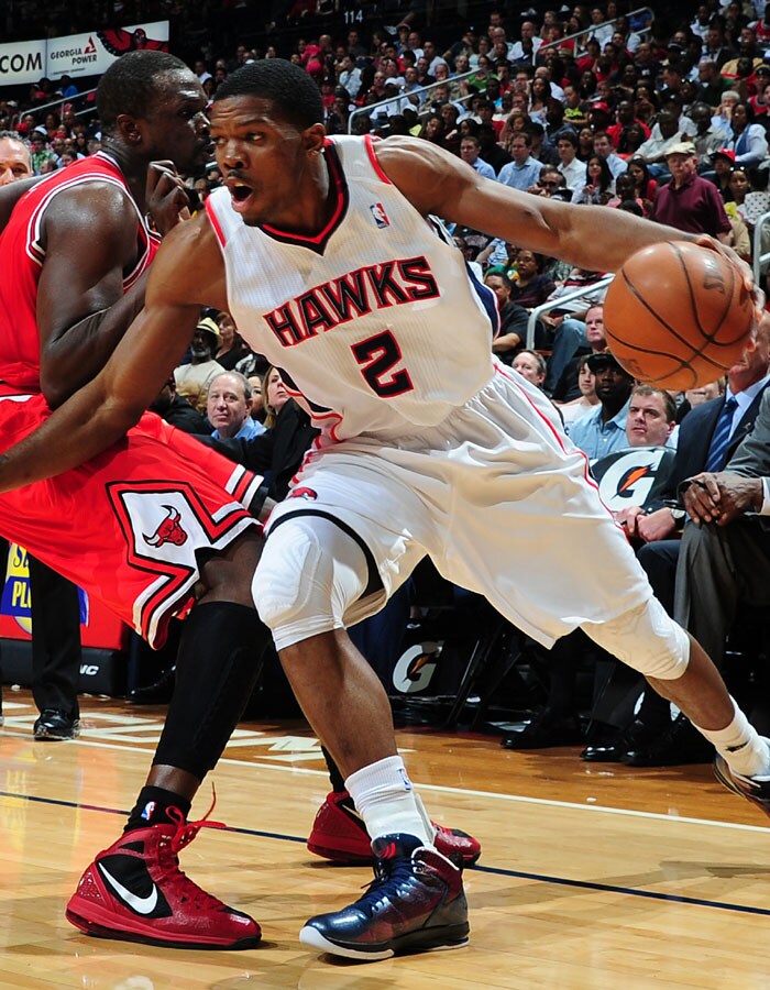 Hawks vs. Bulls - March 28, 2011 Photo Gallery | NBA.com
