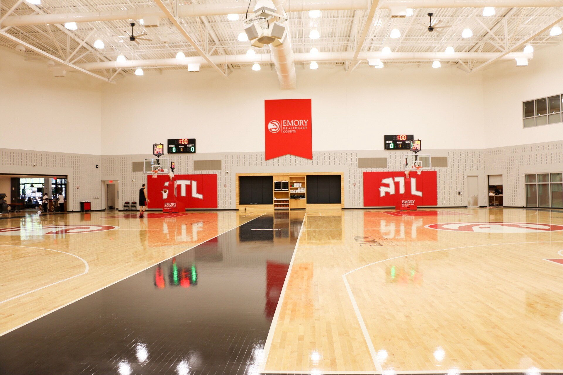 Hawks Hold First Ever Practice at Emory Sports Medicine Complex ...