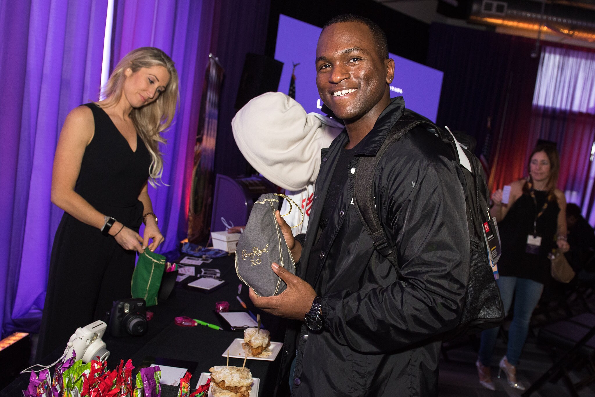 PHOTOS: 3rd Annual Crowning Courage Photo Gallery | NBA.com