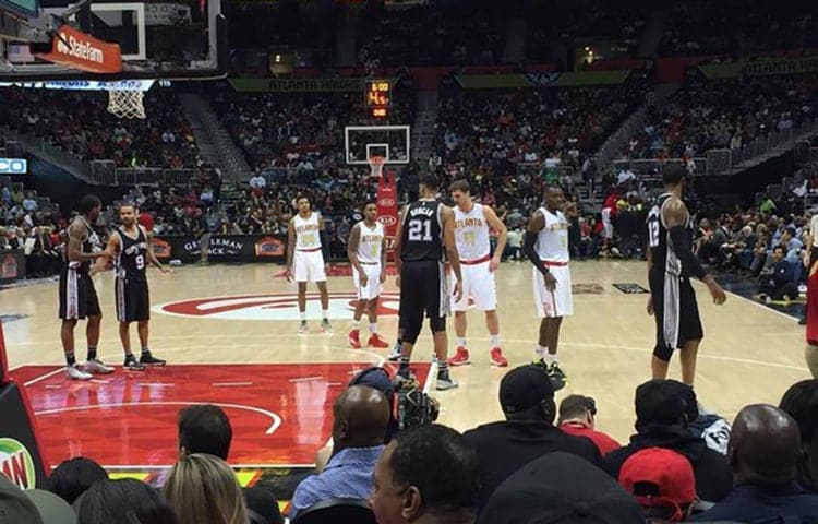 14 Fan Photos From Hawks Game vs. Spurs | Atlanta Hawks