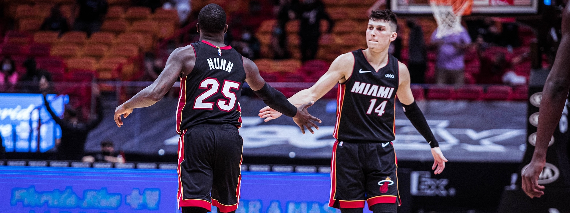 HEAT Keep On Streaking, Defeat Hawks 109-99 | NBA.com