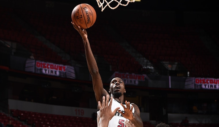 OKARO WHITE FIRMA CON EL HEAT | Miami Heat