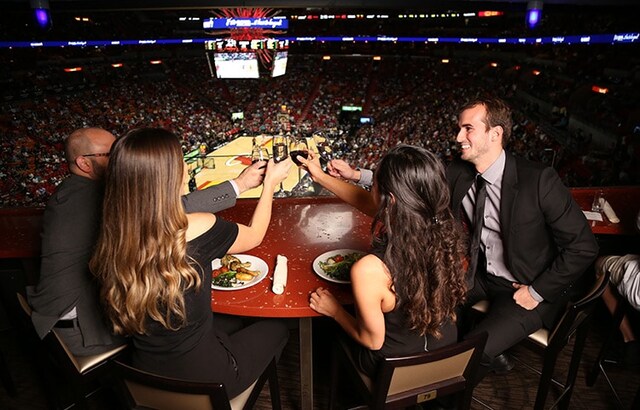 Dewar's Rail Seating Photo Gallery | NBA.com