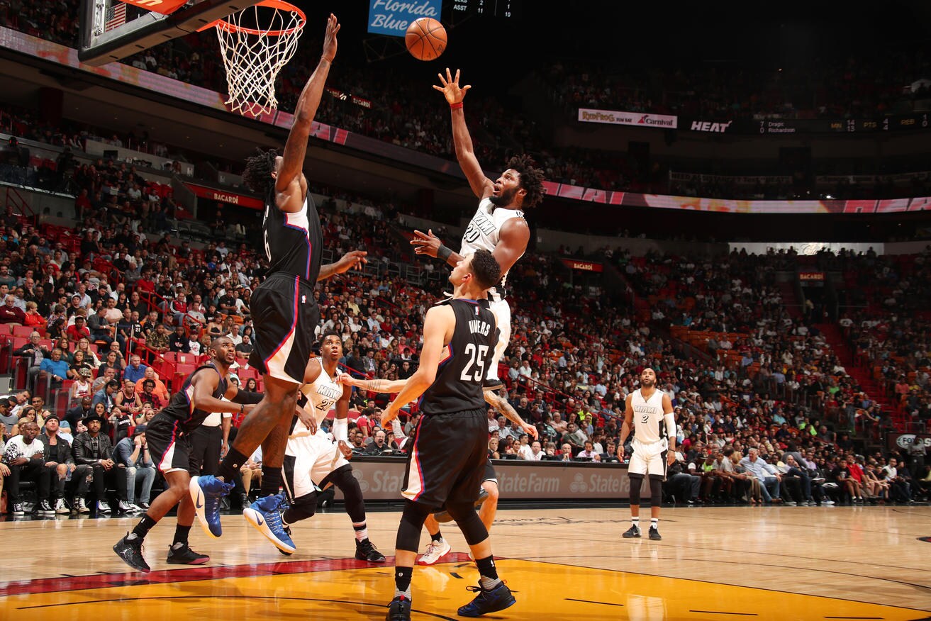 贾斯蒂斯－温斯洛 2016-17赛季精彩图集 Photo Gallery | NBA.com