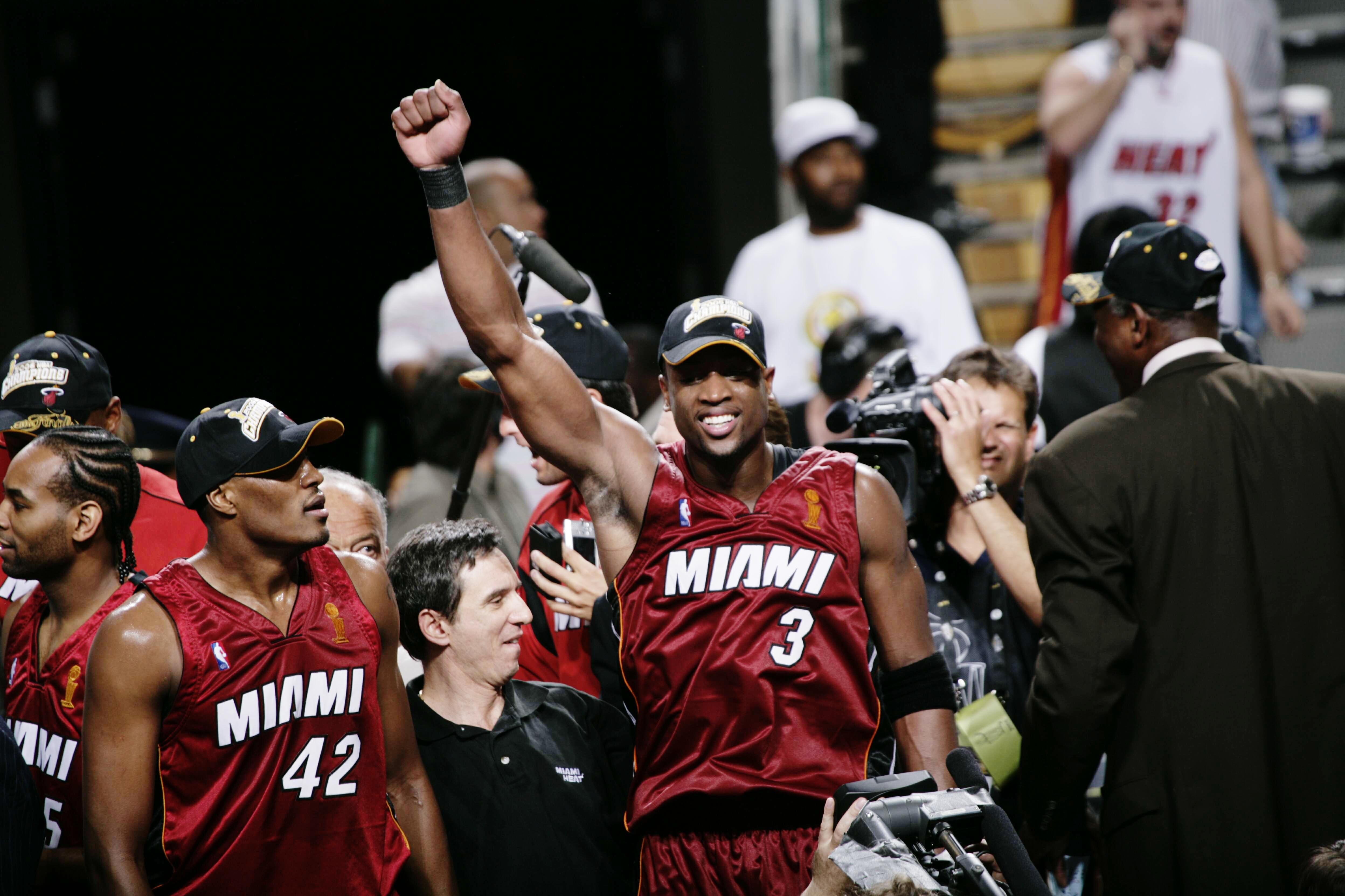 15 Strong: 2006 NBA Finals Game 6 Photo Gallery | Miami Heat