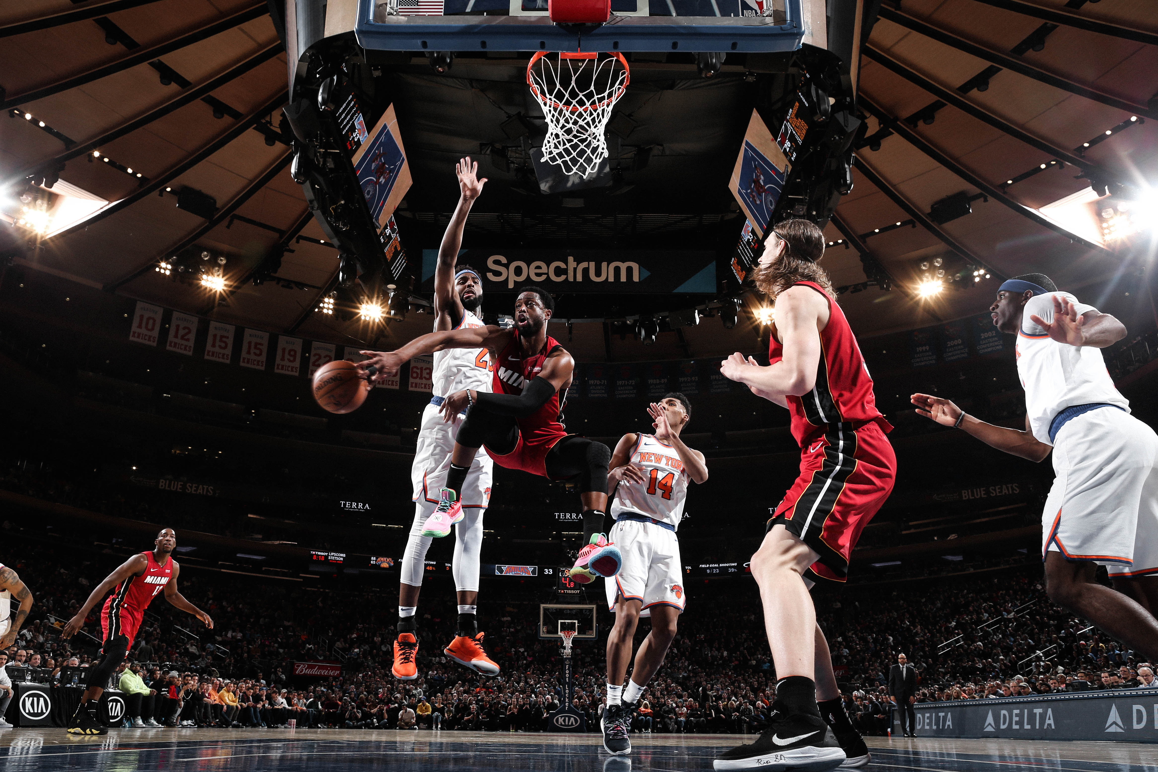 Dwyane Wade Dunk Wallpaper