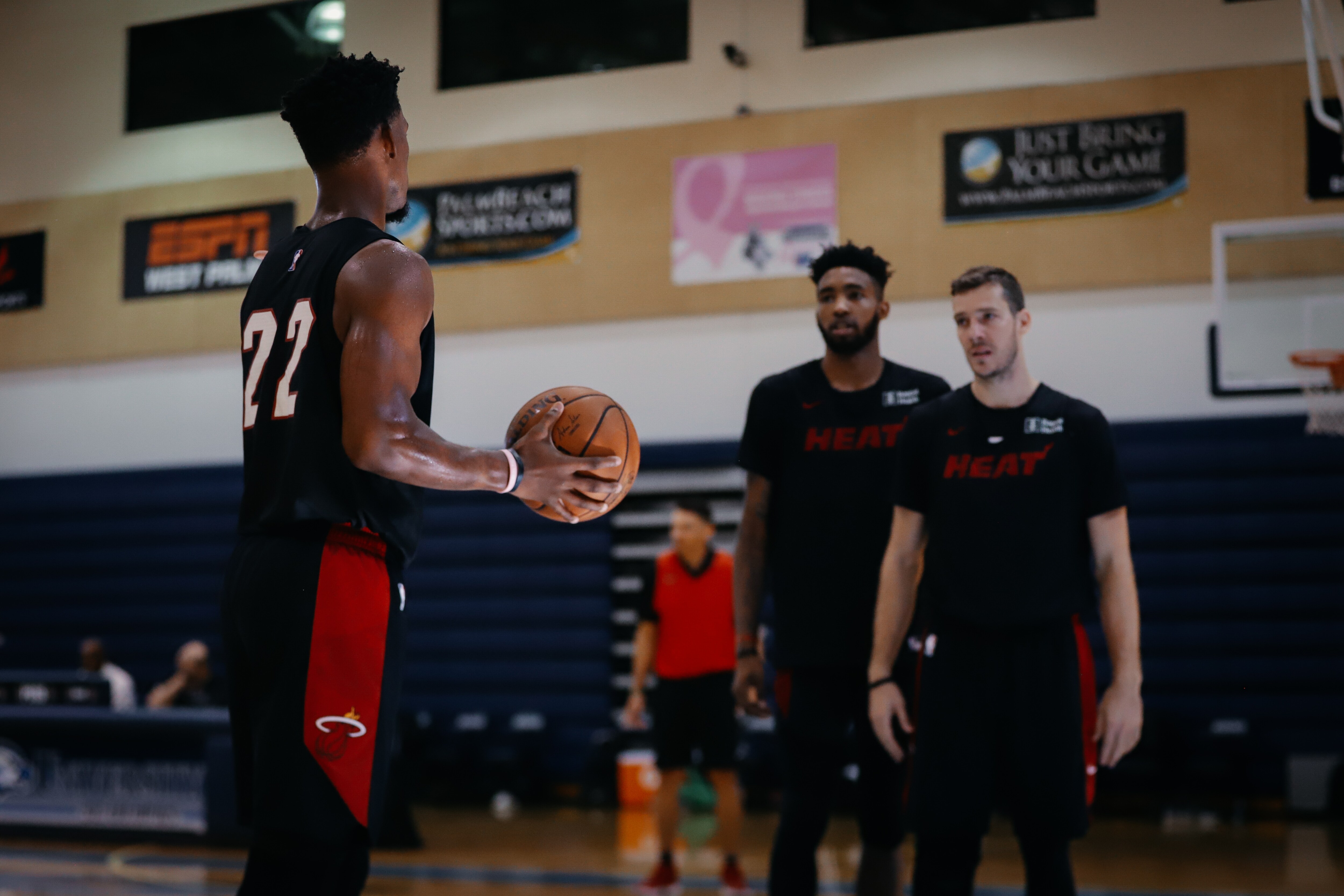Gallery: Top Pics From Training Camp Photo Gallery | NBA.com