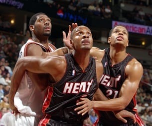 2002-03: LaPhonso Ellis 1 Photo Gallery | NBA.com