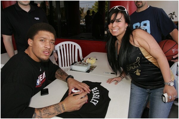 2008-09: Michael Beasley Appearance at Kendall Kia | Miami Heat