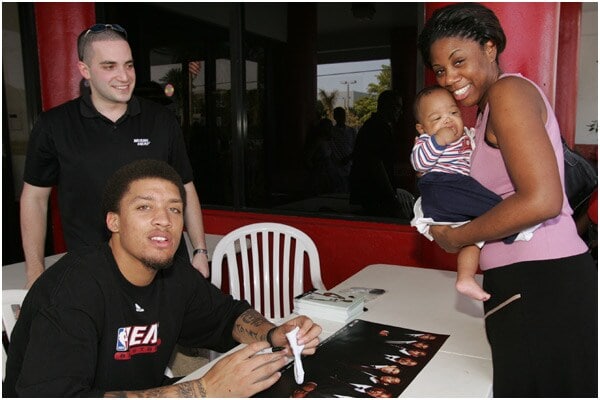 2008-09: Michael Beasley Appearance at Kendall Kia | Miami Heat