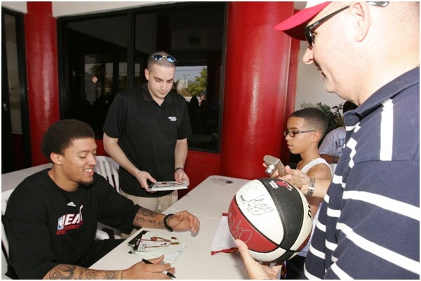 2008-09: Michael Beasley Appearance at Kendall Kia | Miami Heat