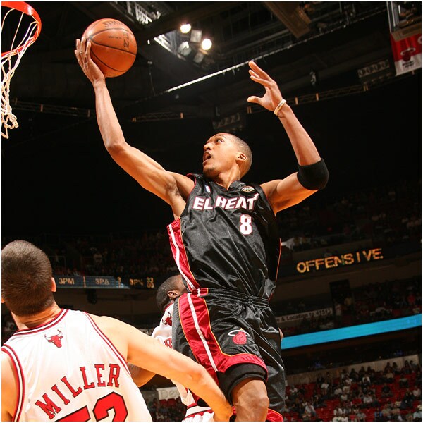 2008-09: Jamario Moon 1 | Miami Heat
