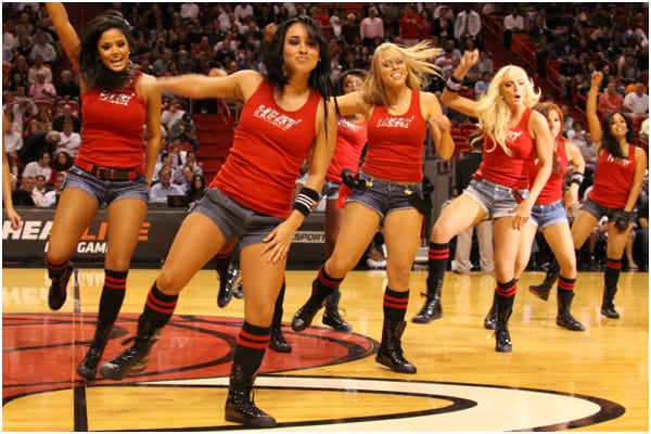 Dancer Gallery 09: Natalia Photo Gallery | NBA.com