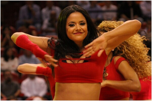 2009-10 Dancer Gallery Ashley F. Photo Gallery | NBA.com