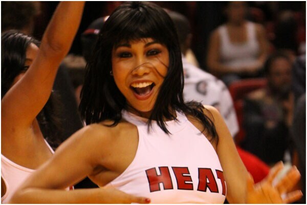 2009-10 Dancer Gallery Maria | Miami Heat