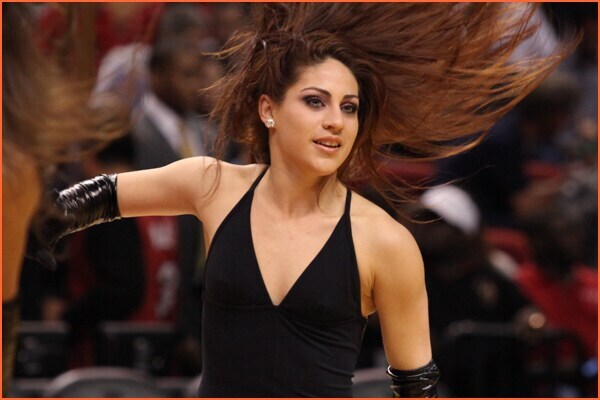 2010-11 Dancer Gallery: Alyssa Photo Gallery | NBA.com