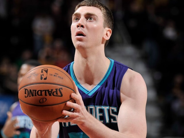 2015-16 Season Gallery | Tyler Hansbrough Photo Gallery | NBA.com